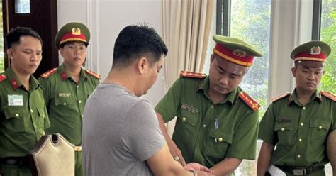 Thông tin mới nhất vụ bắt khẩn cấp nguyên Chủ tịch khởi tố Bí thư Chủ