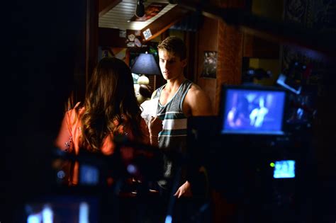 Mike And Aria Pretty Little Liars Season 5 Episode 19 Out Damned Spot Behind The Scenes