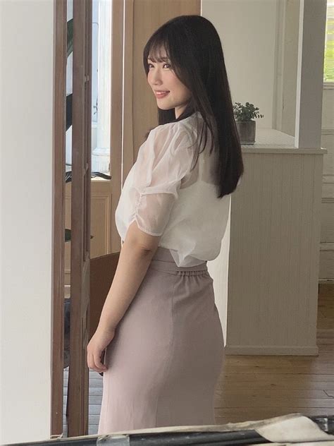 올해 11월 데뷔 예정인 기대 신인 AV 배우 촬스의 이슈와 유머