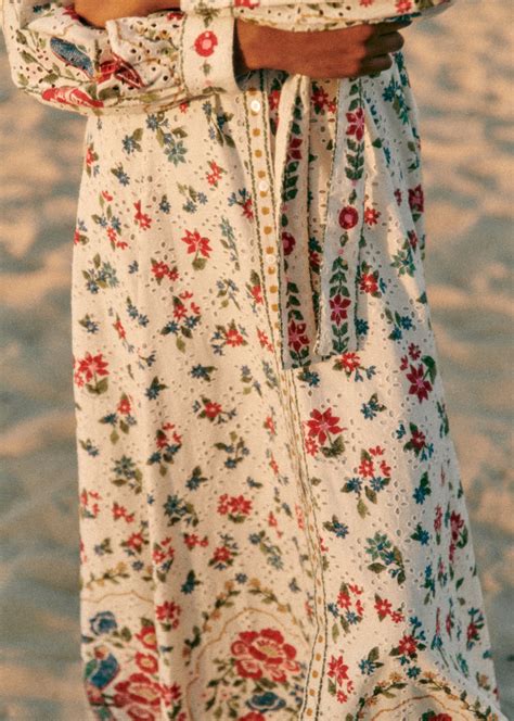 Robe Bella Sézane x FARM Rio Jardim Romântico Sézane