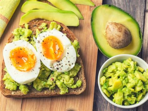 20 desayunos con huevo que puedes preparar rápido en la mañana Actitudfem