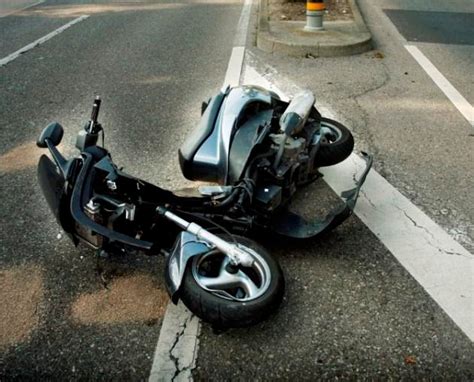Incidente Auto Scooter Strada Rivoltana Presso Villa Invernizzi
