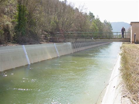 Cómo medir el caudal en canales de regadío Lana Sarrate Nivus