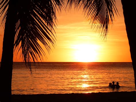 Coucher De Soleil Aux Salines Plages Mer Coucher De Soleil Les