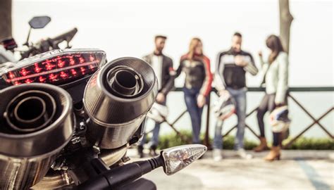 Guidare Una Moto Intestata Ad Altri Quali Sono I Rischi