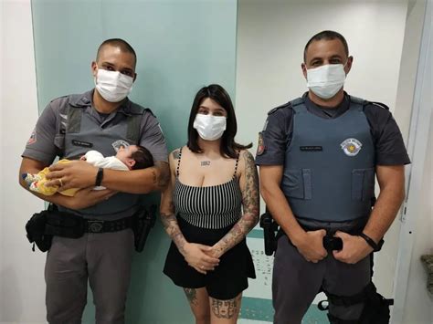Policiais Salvam Beb Rec M Nascido Engasgado Em Bragan A Paulista Sp