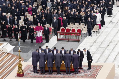 Funeral del papa emérito Benedicto XVI en imágenes Libertad Digital