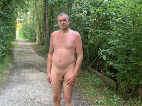 Lietica twin naked偶然のキャンプ セックスの写真