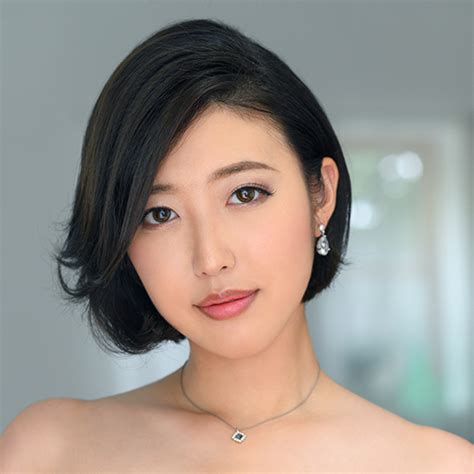 所属女優SNS紹介AVプロダクション C more シーモア エンターテイメント