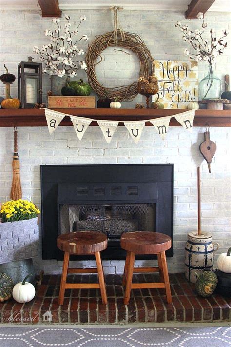 Amazing Fall Decorating Ideas For Your Fireplace Mantel