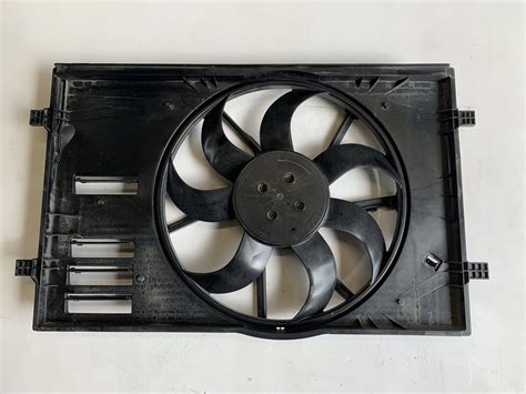 WENTYLATOR OBUDOWA CHŁODNICY VW AUDI SEAT SKODA 5Q0121205BD za 750 zł z