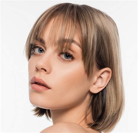 12 Ideal Hairstyles For Thin Haired Women With Big Foreheads