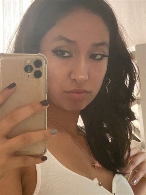 Pin By Xxbtscorexx On Yolo Mirror Selfie Fashion Hoop Earrings