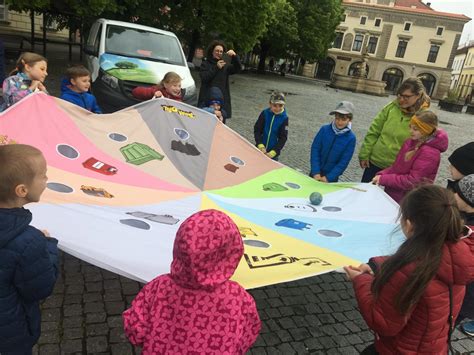Jak správně třídit odpad Základní škola Za Alejí