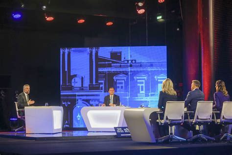 Passos e Sócrates entram no debate entre Pedro Nuno e Luís Montenegro