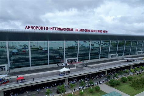 Primeiro voo de carga aterra hoje no aeroporto Dr António Agostinho Neto