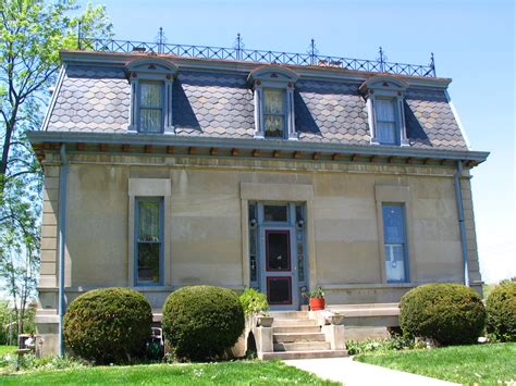 Mansard Roof How To Build And Its Advantages Disadvantages Mansard