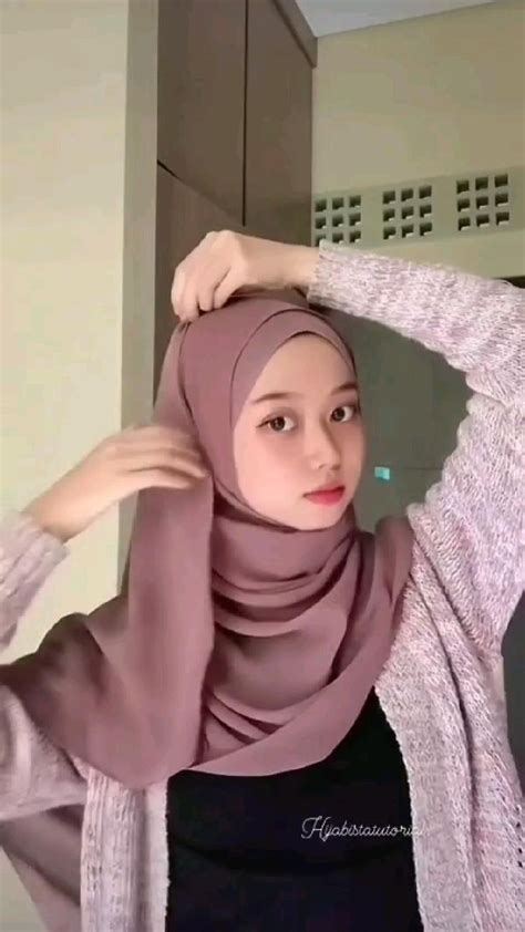 Pin By Eng Kaify On Hijab Tutorial Hijab Style Tutorial Hijab Trends
