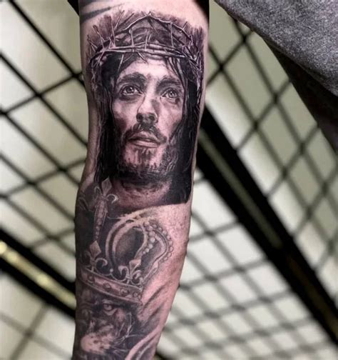 67 Crown Of Thorns Tattoo Designs To Show Your Faith