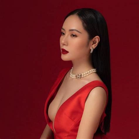 Bị chỉ trích vì loạt phát ngôn gây xôn xao cõi mạng ca sĩ Phương Linh