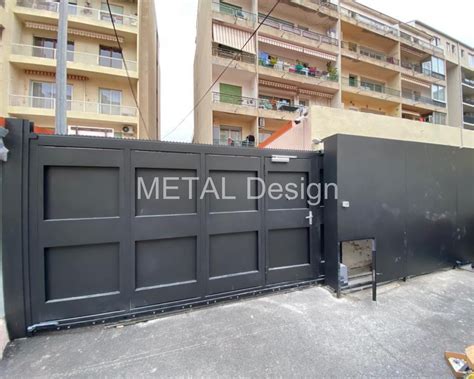 Portail coulissant avec portillon intégré à Marseille Vente Portails