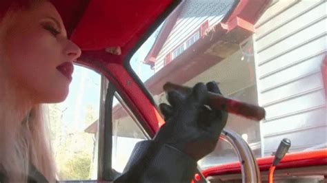Galas Pedal Pumping Cigar Smoking Custom Mp4 PORNMEKA