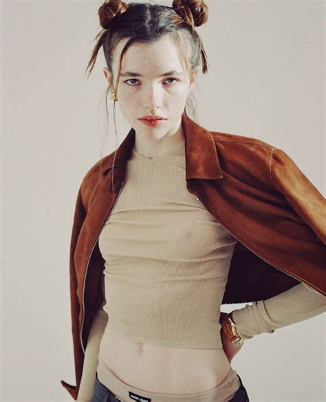 Clara Hesse Blow Models