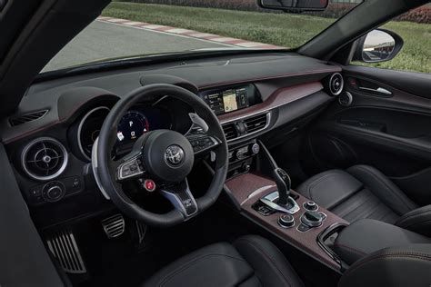 Séries limitées Alfa Romeo Giulia et Stelvio Quadrifoglio Super Sport