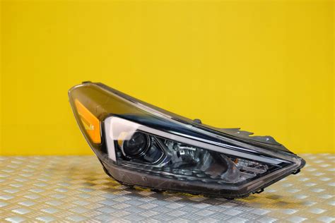 HYUNDAI TUCSON 2018 REFLEKTOR LAMPA ZWYKŁA R USA 92102 D3 za 1499 zł z