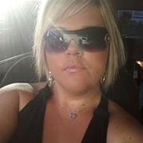 Stream Vicki Vigneau Music Listen To Songs Albums Playlists For