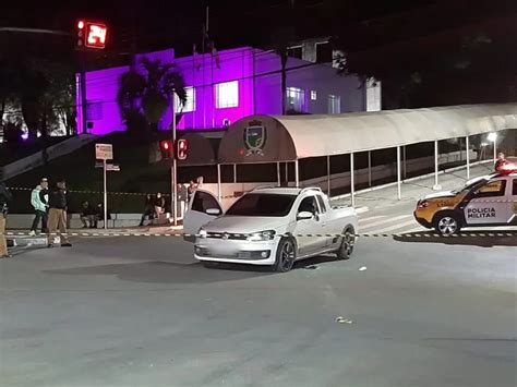 Jovem é morto a tiros após suposta discussão em futebol de amigos