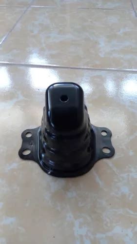 Soporte Brack Trasero Derecho Nissan 2012 2018 Nuevo Meses sin interés