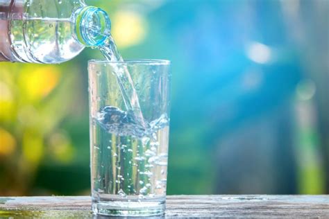 Bere acqua fa dimagrire ecco perché Melarossa
