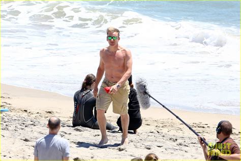 Celeb Chef Gordon Ramsay Flaunts Shirtless Beach Bod At Photo