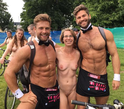 TW Pornstars Nude Ercise Twitter Had Lots Of Fun At WNBR Brighton
