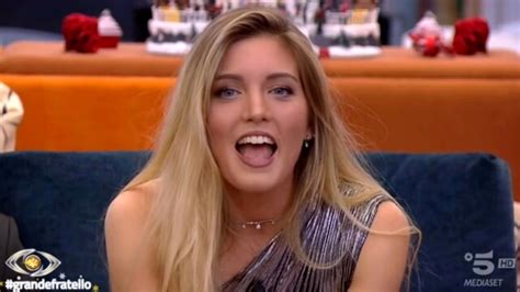 Il Grande Fratello Rimprovera Anita E Lei Chiama Cretini I