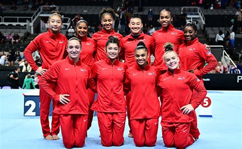Biles Becomes All Time All Around Champion At Xfinity U S Gymnastics