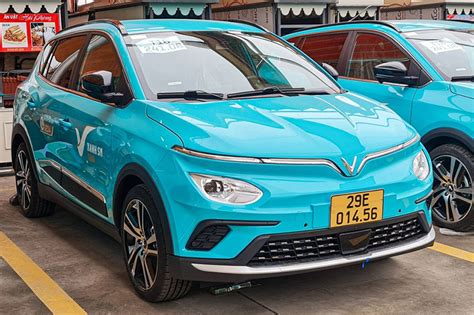 VinFast VF e34 taxi điện có gì khác so với bản thương mại