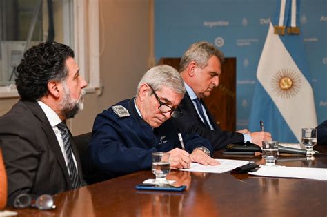 El IVIFA La FAA Y Los Ministerios De Defensa Y Desarrollo Territorial