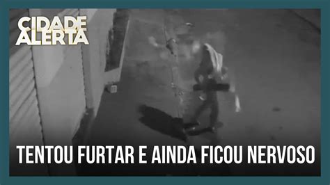 QUASE UMA TRAGÉDIA bandido tenta invadir coméricio e vai para cima da