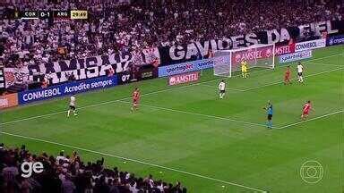 Conmebol Libertadores Aos 29 min do 1º tempo impedimento de Gabriel