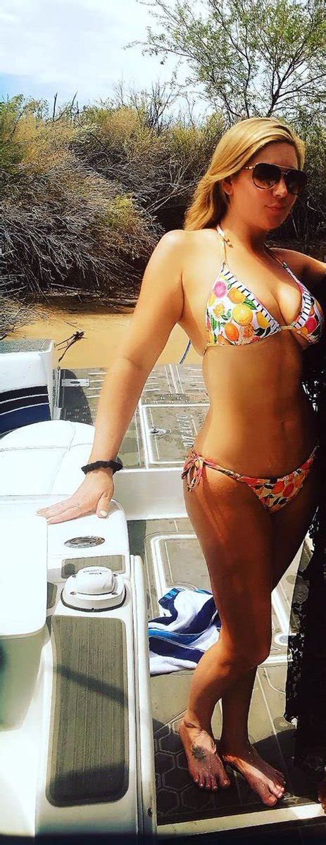 Africa Multe Situa Ii Periculoase Ripples Brandi Passante Bikini Brusc