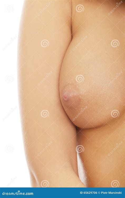 El Pecho De La Mujer Desnuda Foto De Archivo Imagen De Teta Desnudo