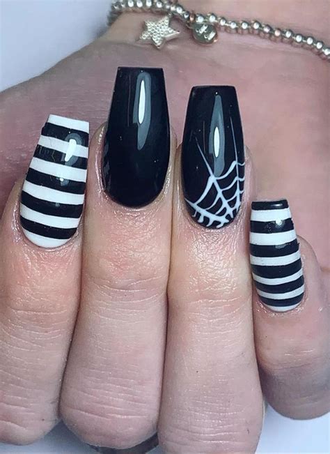 38 DIY Design Of Coffin Nails For Halloween Lilyart