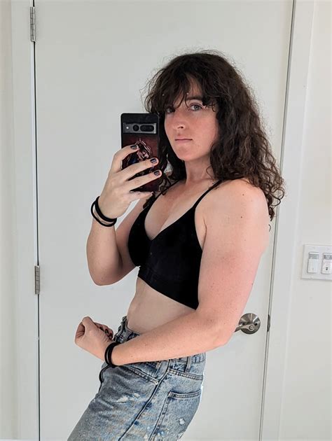 Mia Moore On Twitter Entering My Pretending To Be A Top For Clout
