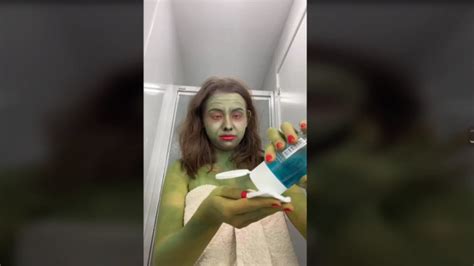 El verdadero susto después de Halloween se pinta de verde toda la piel