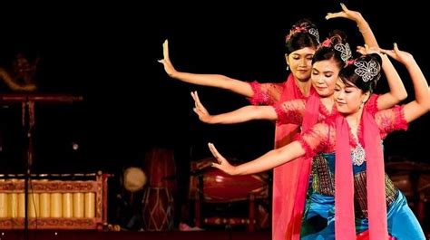Kementerian Inilah 5 Budaya Sunda Yang Terkenal Hingga Internasional