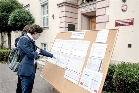 Matura 2021 WYNIKI Kiedy gdzie o której godzinie i jak sprawdzić