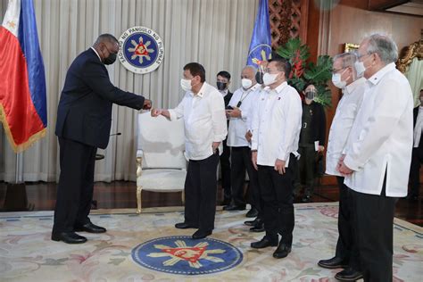 Philippines Duterte Fully Restores Key U S Troop Pact Reuters