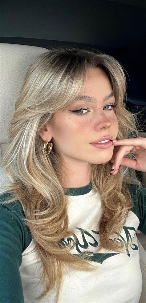 40 Trendy Haircuts For Women To Try In 2022 Blonde To Mushroom Blonde